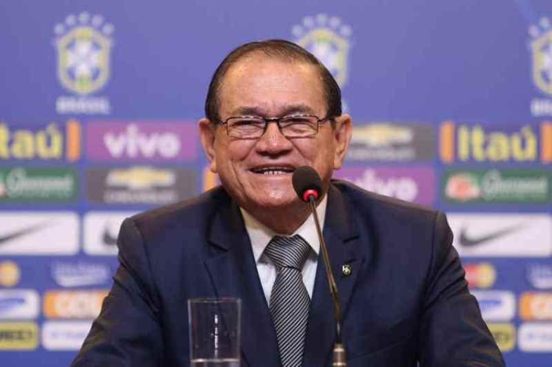 CBF vende nome de campeonato para rede atacadista