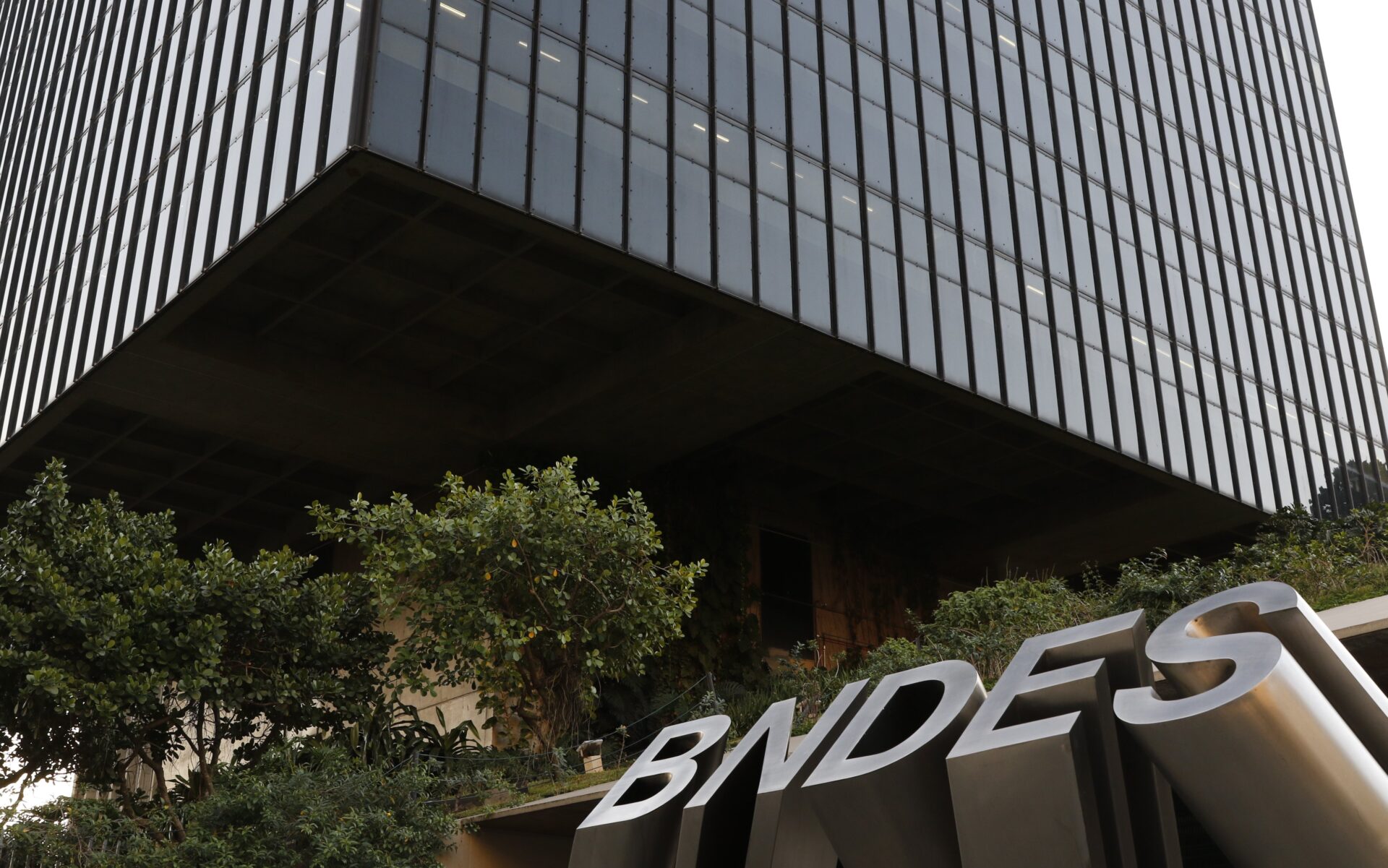 BNDES aprova financiamento de R$ 70 milhões para farmacêutica